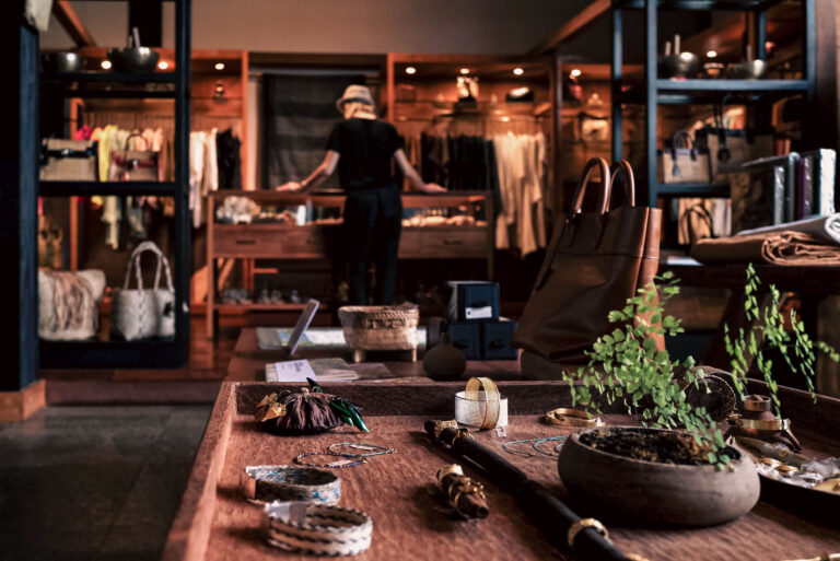 Ubud Boutique Shop, Jewelry, Accessories & Clothes | Rusters