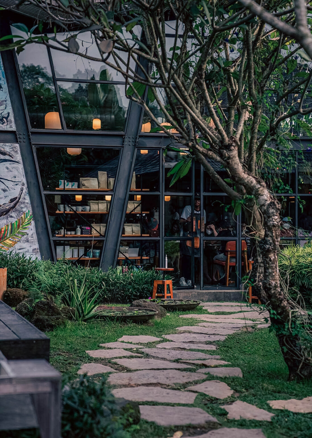 Best Coffee in Ubud | Ubud Café with Ricefield & Sunset View