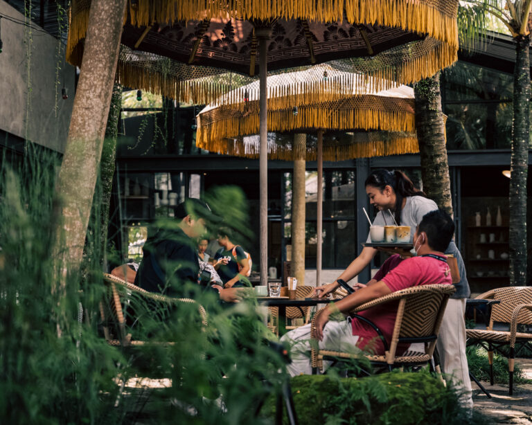 Best Coffee in Ubud | Ubud Café with Ricefield & Sunset View